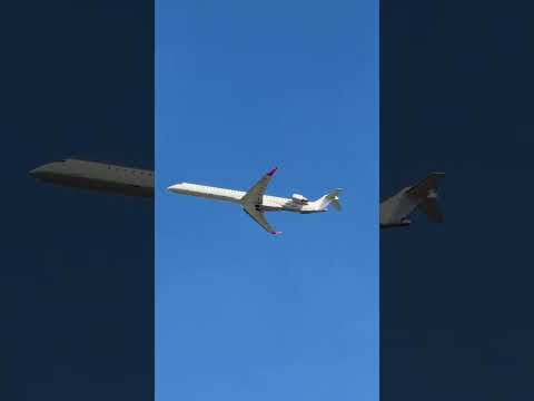 IBERIA CRJ-900 departing Brussels Airport #aviation #brusselsairport #crj900 #planespotting #