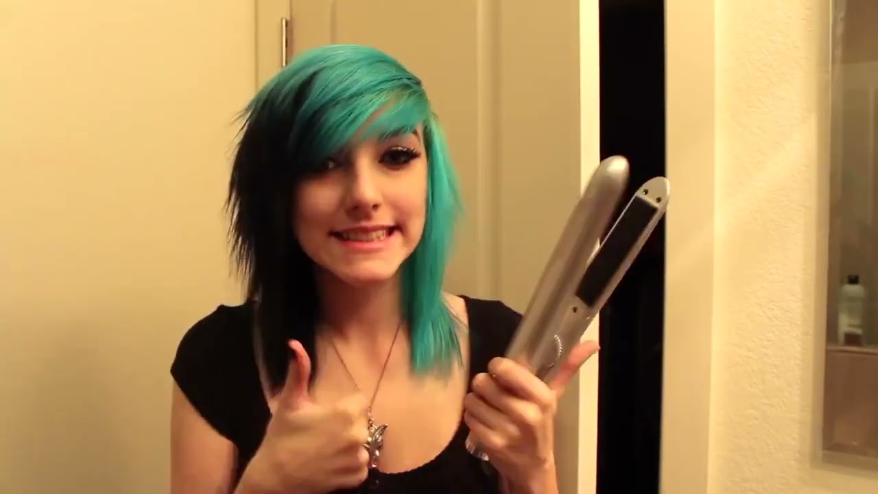 Alex Dorame: How I Do My Emo/Scene Hair (Re-upload)