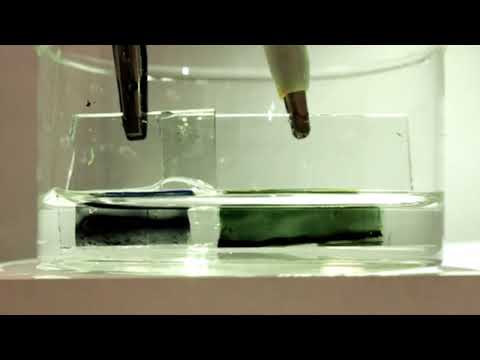 Salt Water Battery that Charges in Seconds and Changes Color | DeepResource