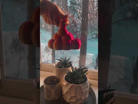 Designed and 3d printed a Watering-bell cloud