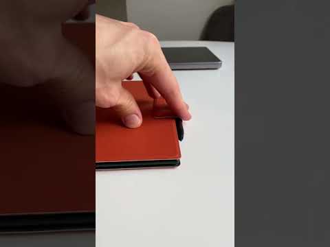 Onyx Boox Note Air 2 Plus Case closing