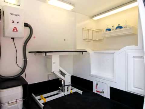 K9 Professional Mobile Dog Grooming Van