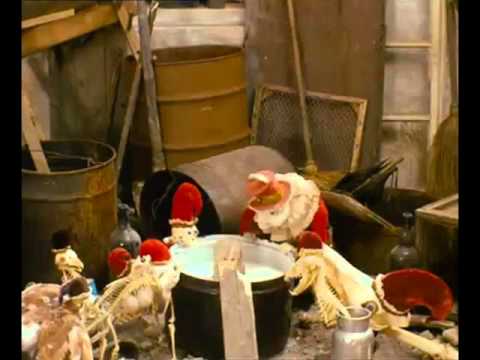 1988 Creepy Alice Music Video (Švankmajer)