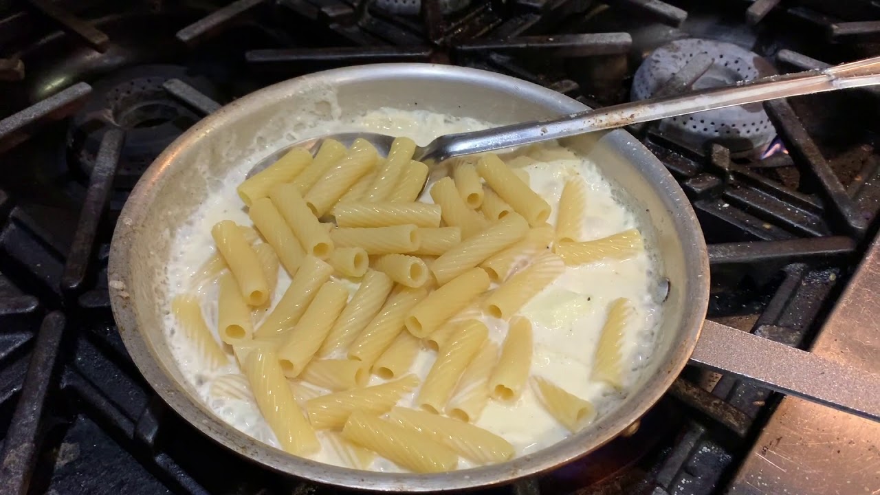 Granny Smith Apple Mac and Cheese