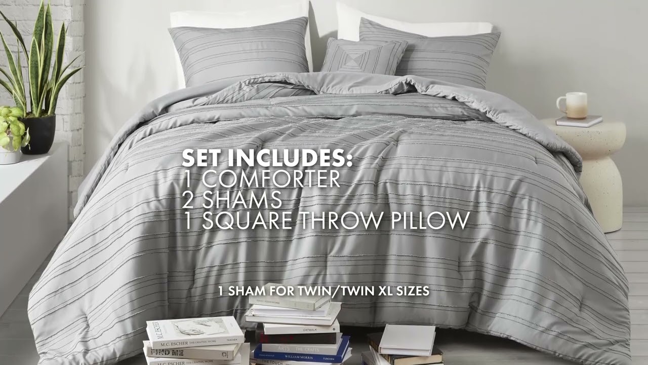The Cationic Dyed Clip Jacquard Comforter Set with Throw Pillow
