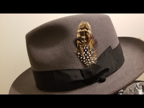 5 Hat Styles Options for The Minimalist Wardrobe