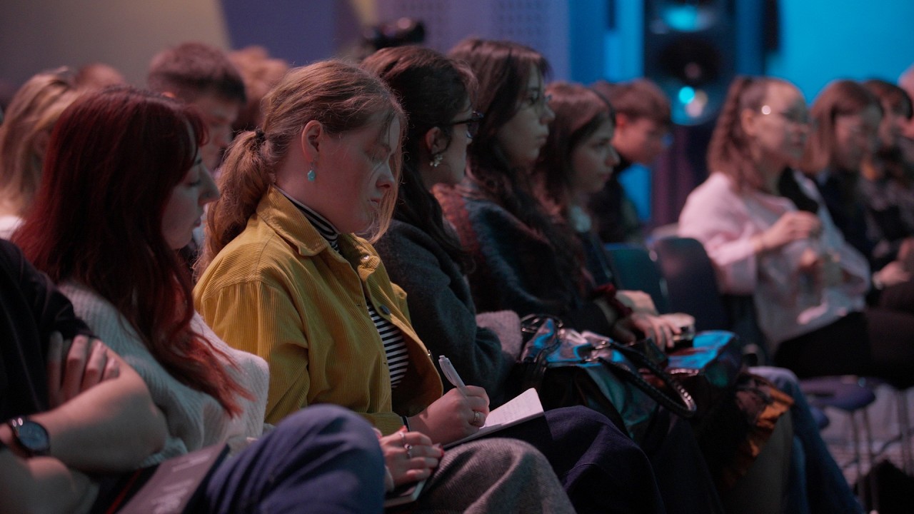 Youth Connect Media Literacy in the Age of AI study tour