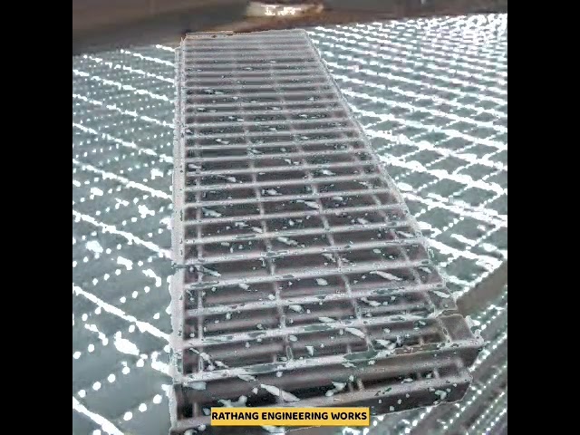Metal Square Pipe Grating - Hot Dip Galvanized Garatting Manufacturer ...