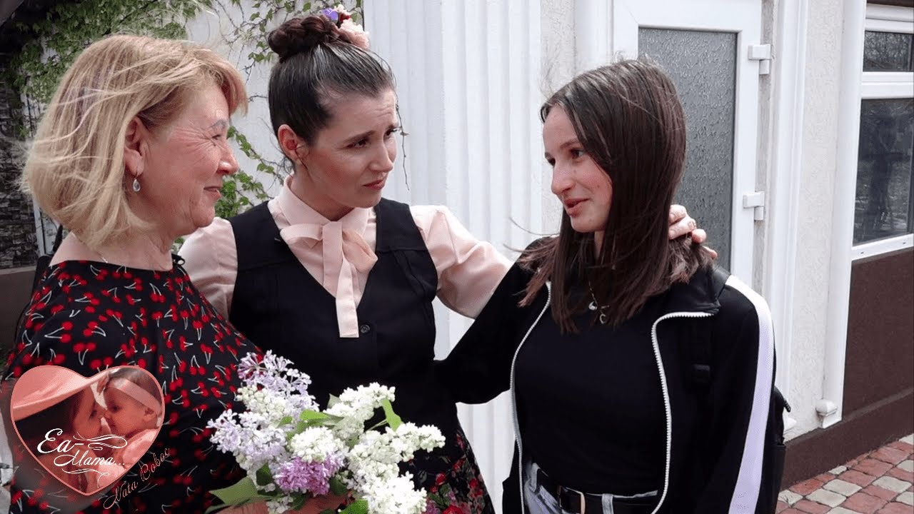 Un preot i-a prezis lui Emilian CREȚU, încă la botez, un viitor măreț ...