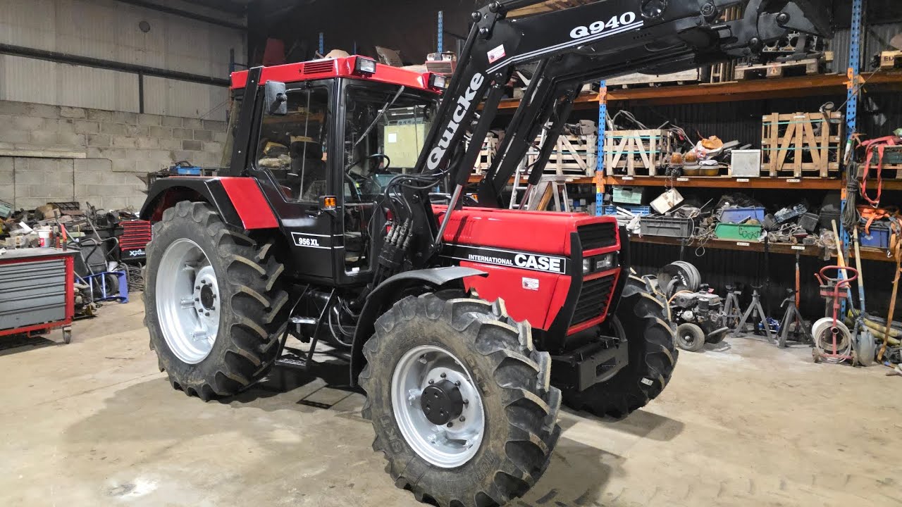 Case 956xl 4x4 loader tractor 