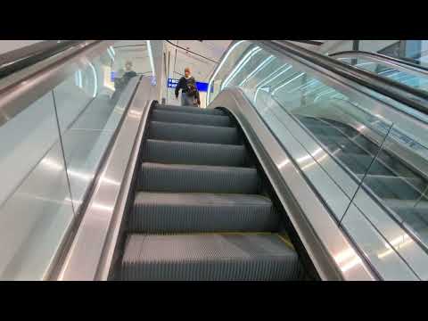HKIA Sky Bridge