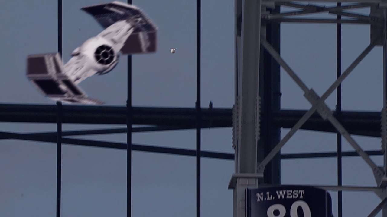 Astros Star Wars Night: Teamwork Isn't Solo