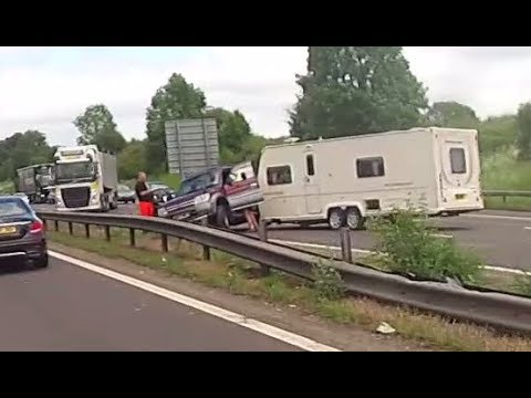 Caravan jackknife on the M5.