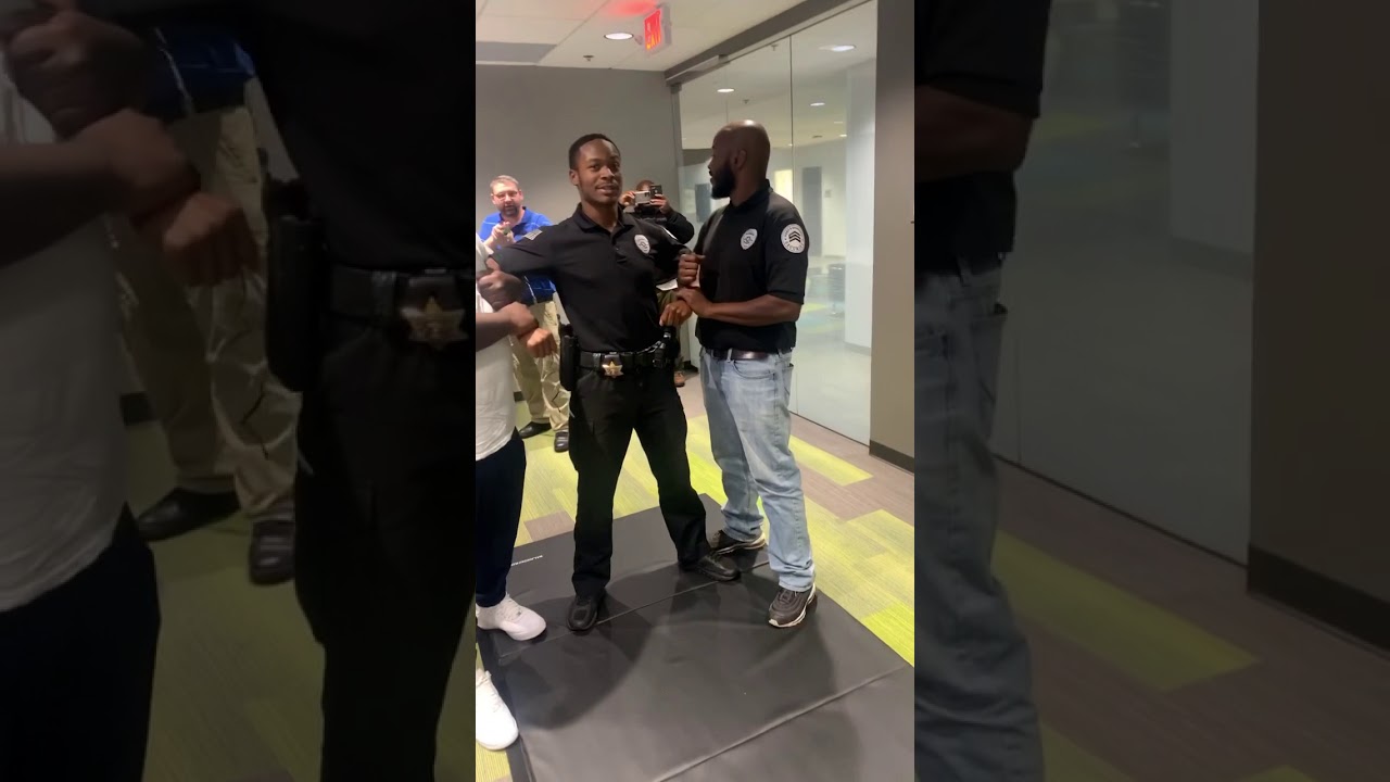 Security Officer Gets Tased For Training | How it’s like to be tased?