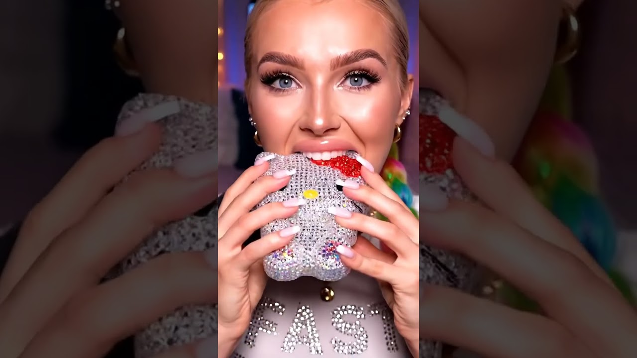 I love Hello Kitty! 😻🩷#asmr #mukbang #foodasmr #asmrshorts #asmreating #satisfying #visualasmr