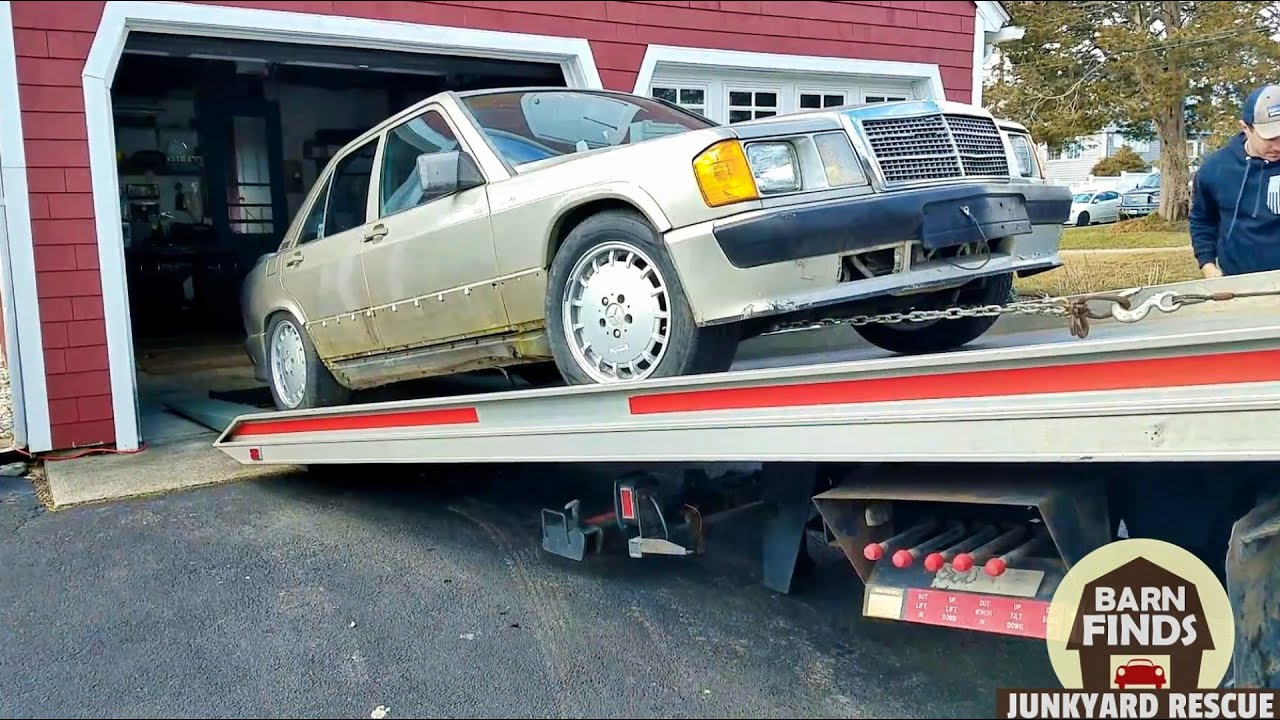 What’s in Jeff’s Garage? Nothing! | Barn Finds