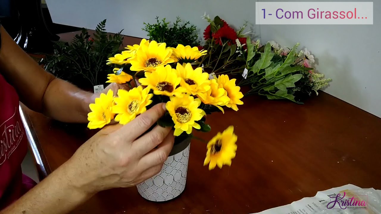 Como Fazer Arranjos com Flores Artificiais - Cinco Ideias Para Mini Arranjo