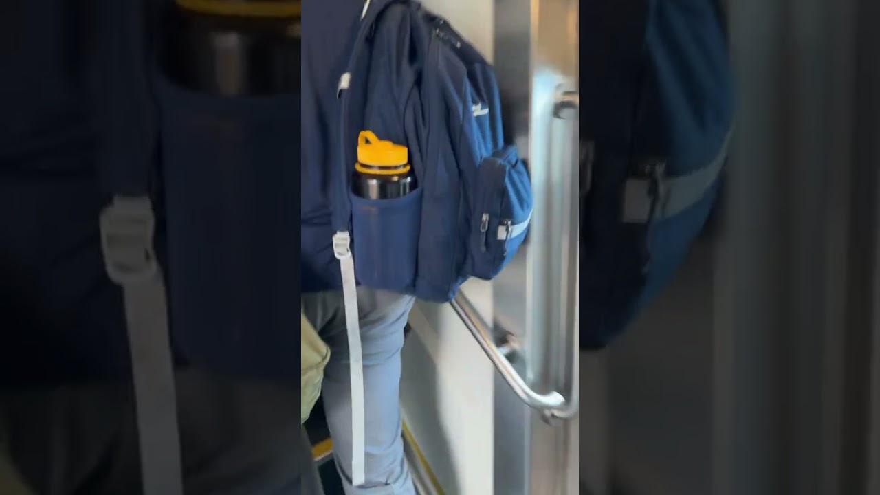 Boarding Amtrak Capitol Corridor #543 Sacramento Valley to San Jose Diridon Station Walk Inside