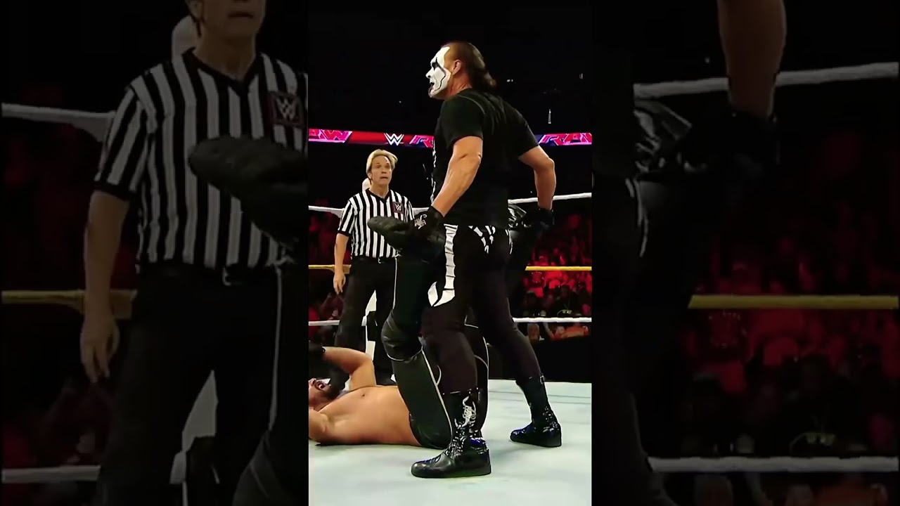 STING PUTS SCORPION DEATHLOCK ON #sethrollins #wwe #sting #aew