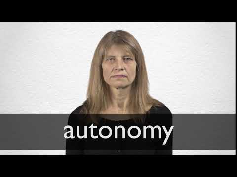 How to pronounce AUTONOMY in British English