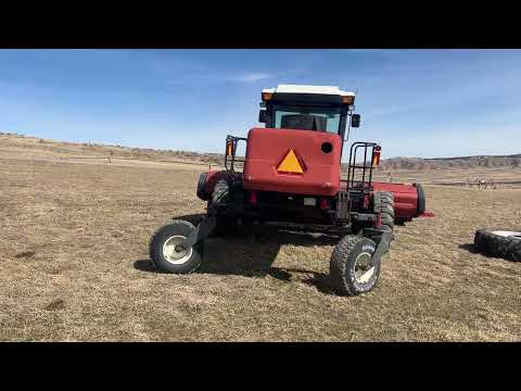 Hesston 9240 Swather w/ 16’ 9040 Header with Double Conditioner, 2,726 ...