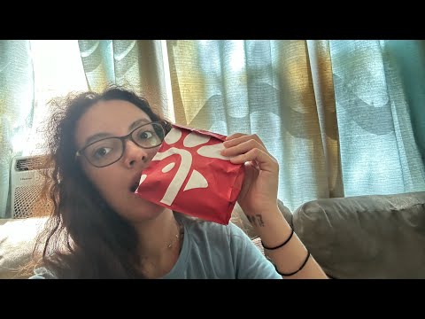 Chick fil a mukbang and a dream about Dominos and Christina Aguilera 😅