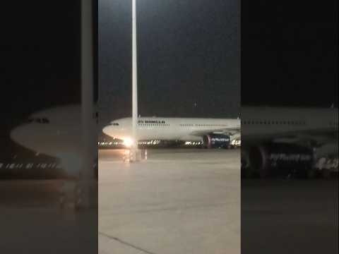 Hajj😱🕋🤲 flight Jeddah airport#hajj2025 #viralshort #trendingshorts