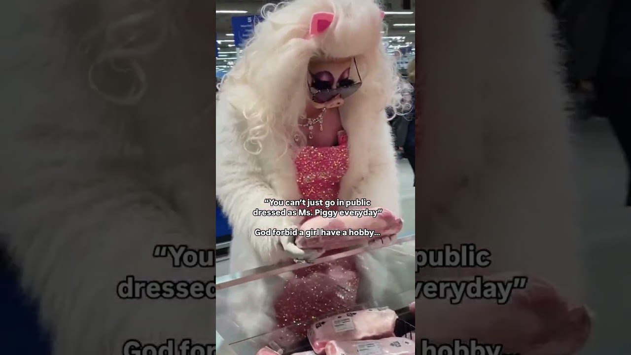 miss piggy is COOKED