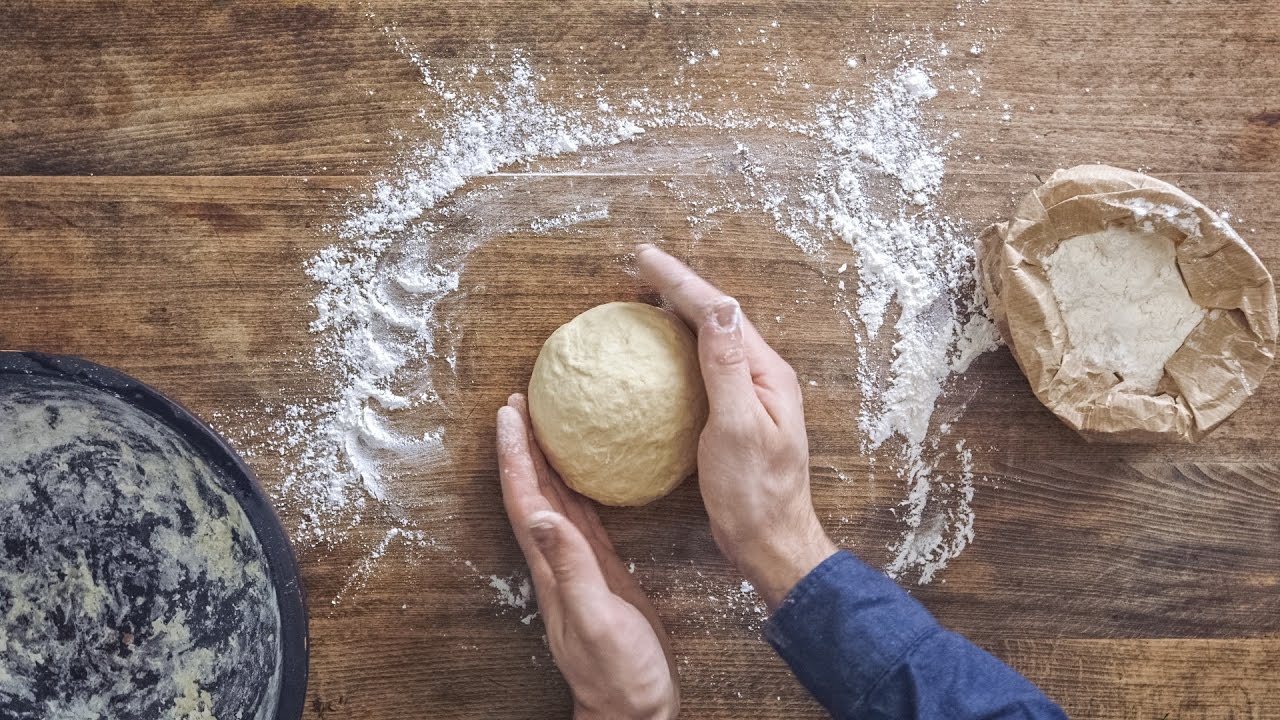 Brot backen: die beste Technik zum Brotteig kneten | fooby.ch