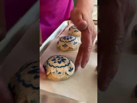 Conchas | How to Make Traditional Mexican Sweet Bread (Pan Dulce) 🇲🇽🍞 #trending #cooking #explore