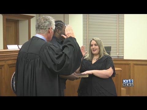 New Bismarck Municipal Judge Amanda Harris offers gratitude at investiture ceremony