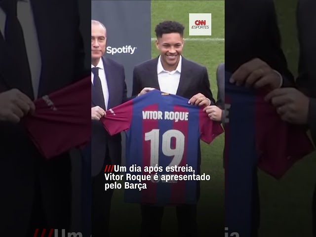 Um dia após estreia, Vitor Roque é apresentado pelo Barcelona; veja ...