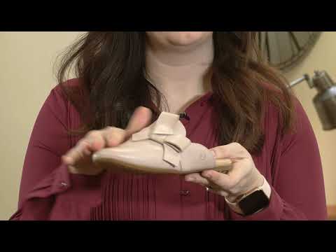 Born Women's Caddo F600