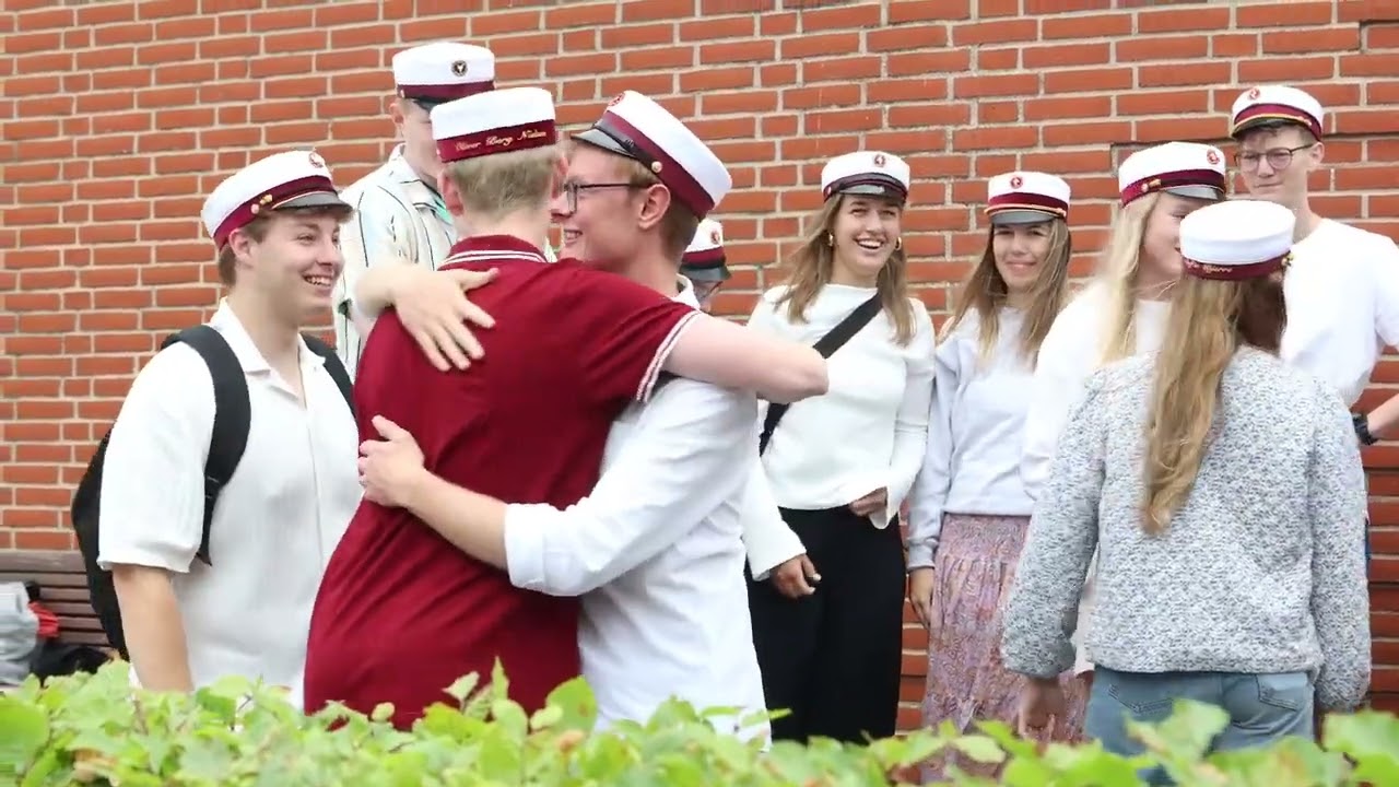 HF- og STX-studenter på Vestjysk Gymnasium Tarm 2023