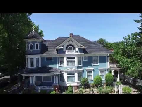Lion and and The Rose | Victorian Bed and Breakfast in Portland