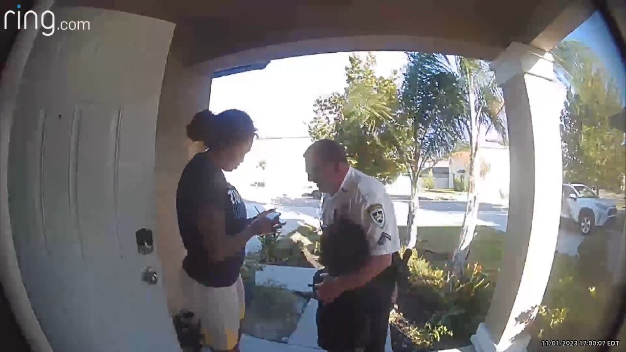 4-Year-Old Boy Calls 911 to Give Deputy a Hug