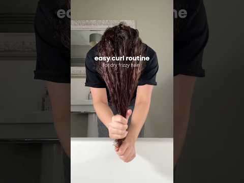 curly hair routine for dry frizzy hair! #curlyhairroutine #frizzyhair #curlyroutine #curly