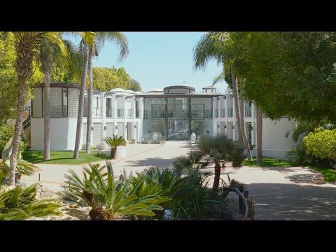 Malibu, CA - Listed by Lisa Optican & Chris Cortazzo