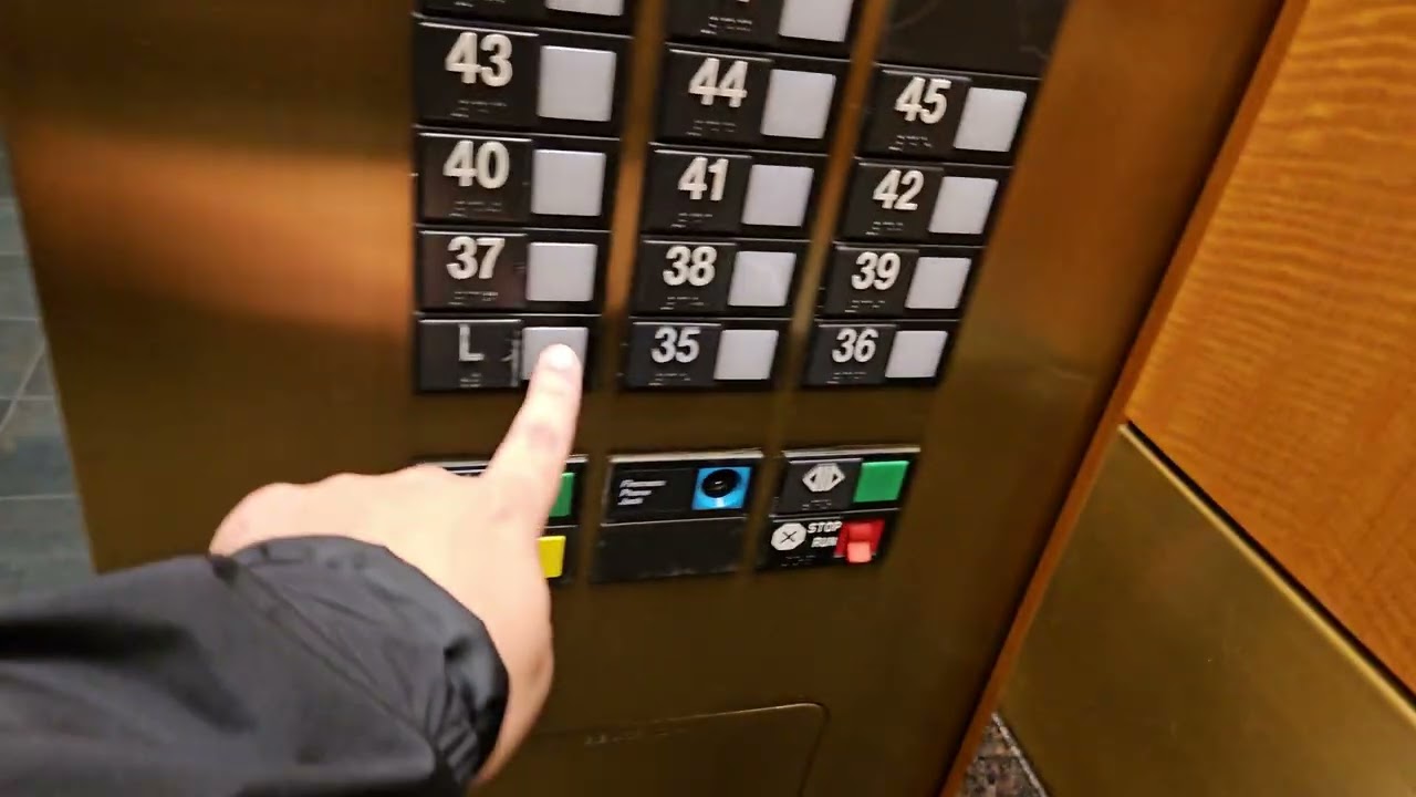 Dec 2025: 1983 Otis Elevonic 401 High Rise Elevator 14 | 999 3rd Avenue | Seattle WA