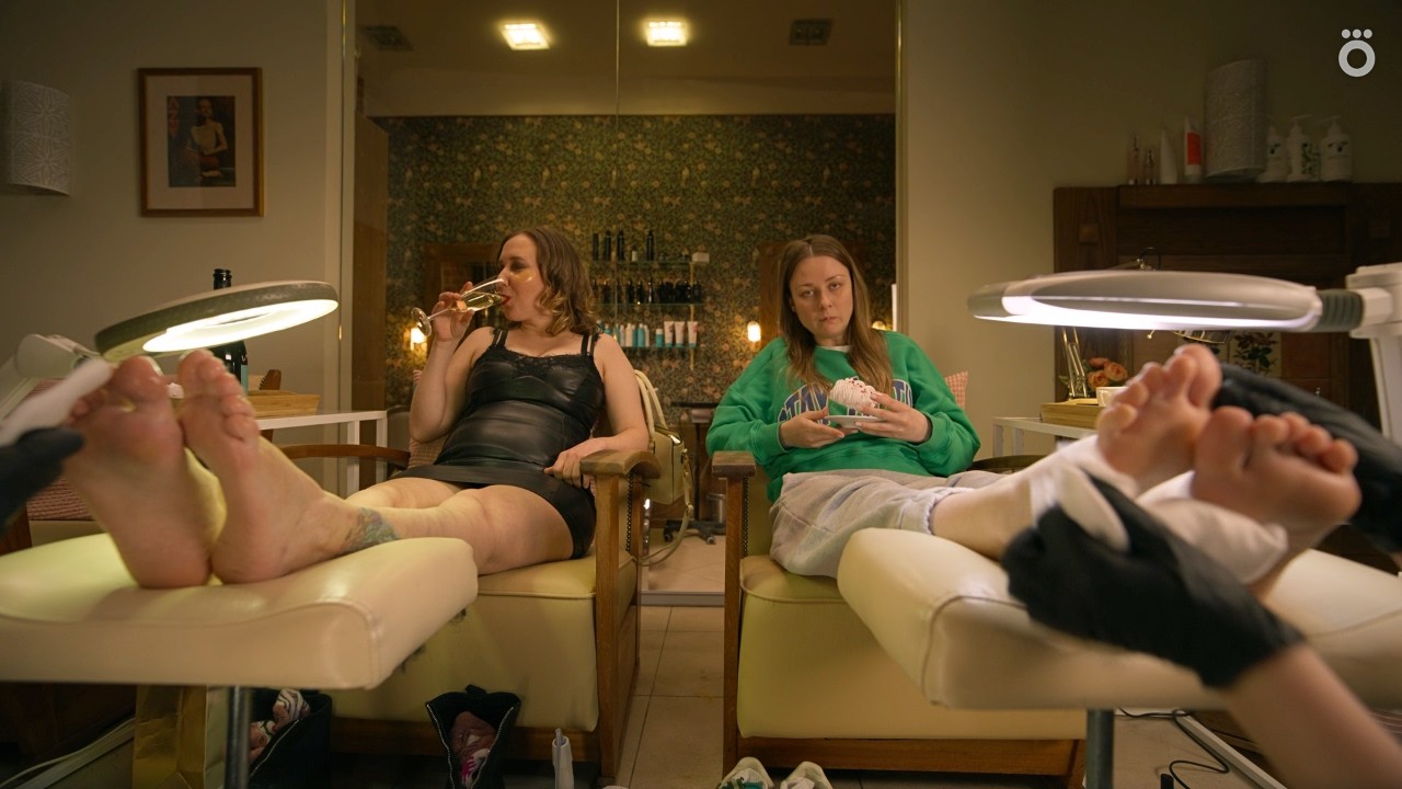 Ingrid Olerinskaya & Alyona Butylkina feet spa scene