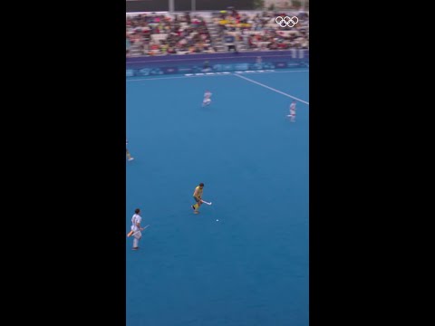 Australia take the lead! 🏑 🇦🇺 #Paris2024