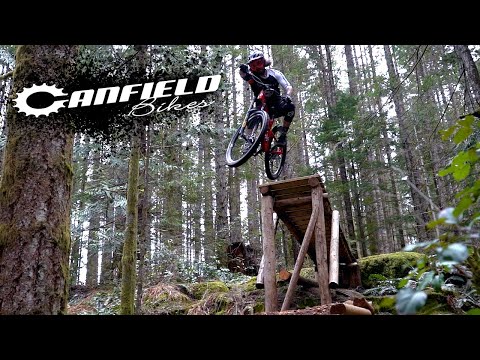 PUNK ROCK // Brendan Ruddy riding the Canfield Lithium on Punk Rock trail in Campbell River, BC.