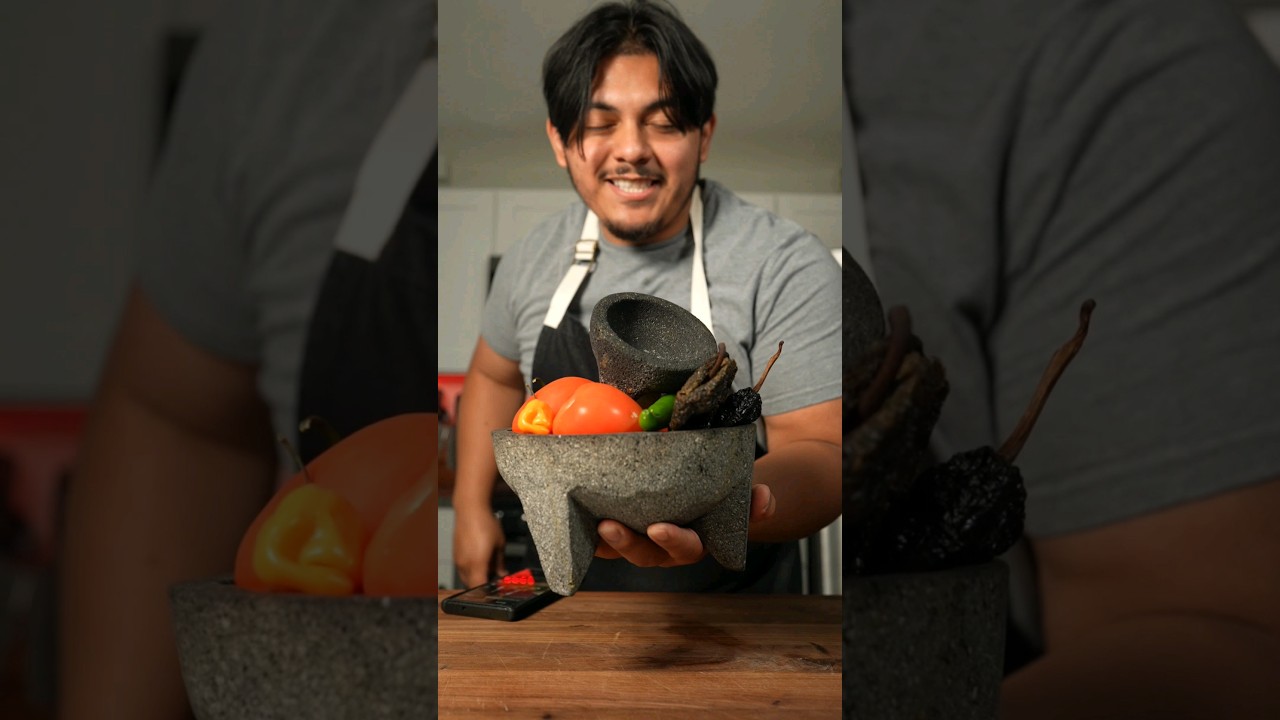 Salsa roja. spicy, nostolgic and will create fire inside that gullet you got! #salsa #salsaroja