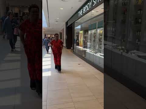 Shopping at the Cornwall centre #shopping #regina #saskatchewan #cornwall #tgif #summer