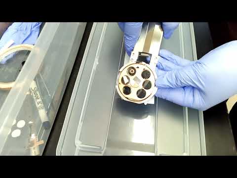 How to Load Samples on a JEOL JSM-6490LV SEM
