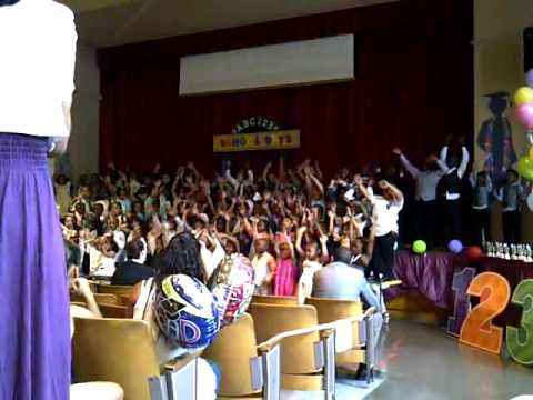 ps 100 sings another song