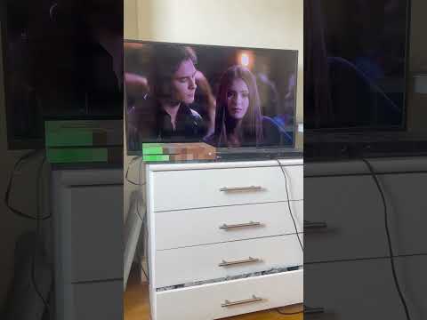 The Vampire Diaries 1x08 Elena Gilbert shows up to the party #tvd #tvdfan