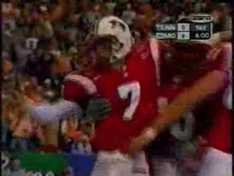 Scott McBrien rushes for a TD vs Tennessee in Peach Bowl