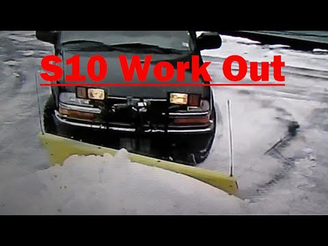 2000 Chevy S10 4.3 V6 Plowing