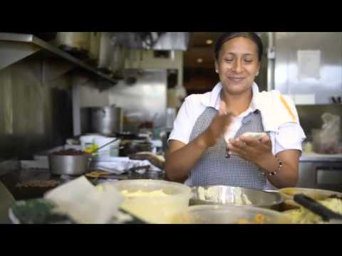Las Cazuelas Restaurant & Pupuseria Video - Los Angeles, CA